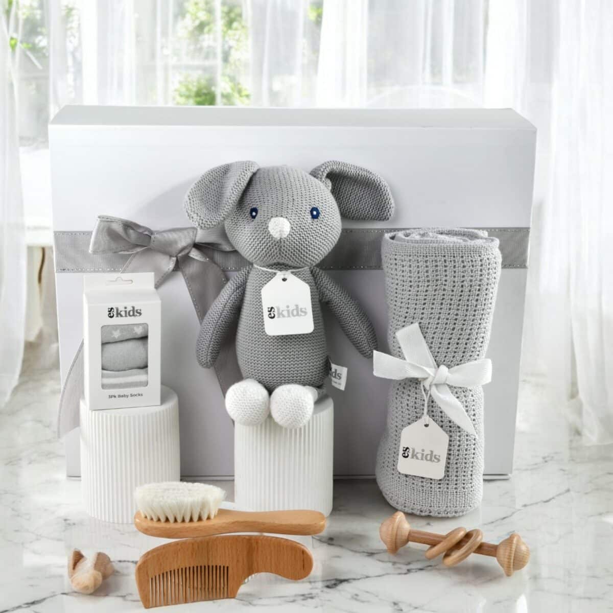 Baby Hampers - Luxury Blooms & Hampers