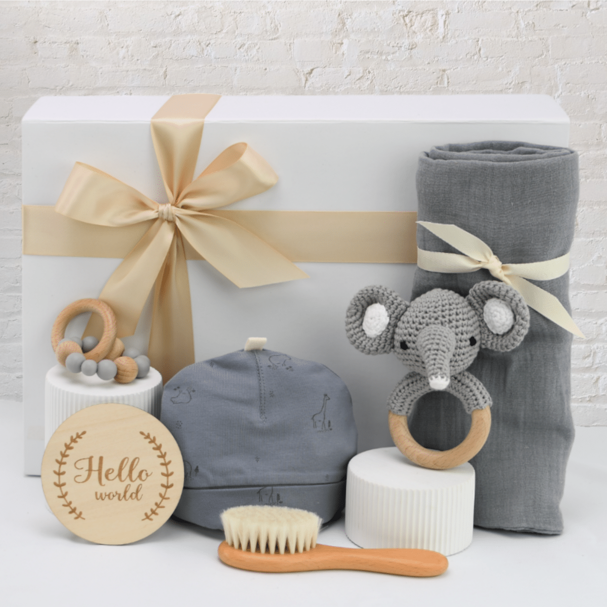 Baby Hampers - Luxury Blooms & Hampers